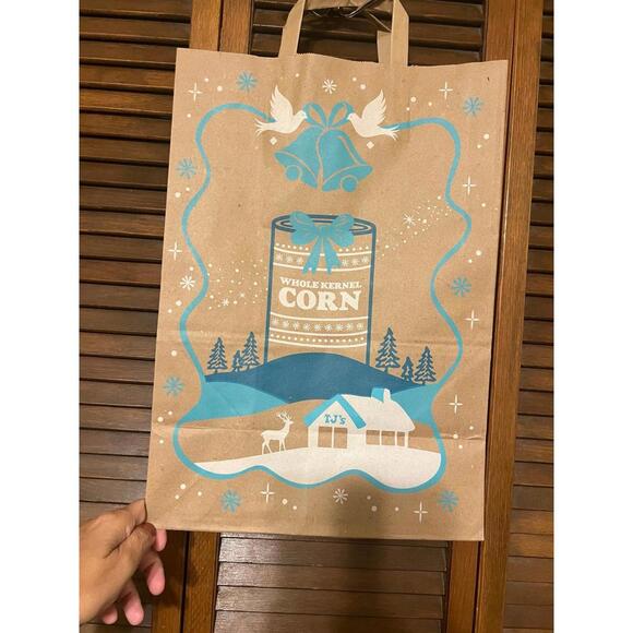 Trader Joe'S | Accents | Trader Joes Limited Edition Holiday Paper Bag ...